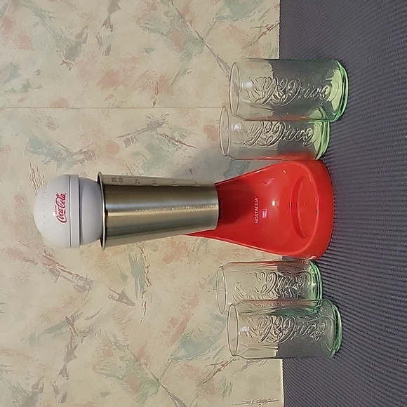 Coca Cola | Kitchen | Cocacola Milkshake Maker With 4 Cocacola Glasses ...